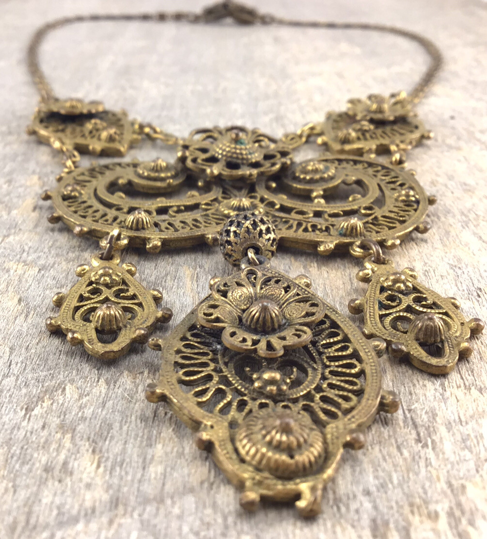 Vintage RICE WEINER Indo-Craft Signed Necklace Etrusc… - Gem