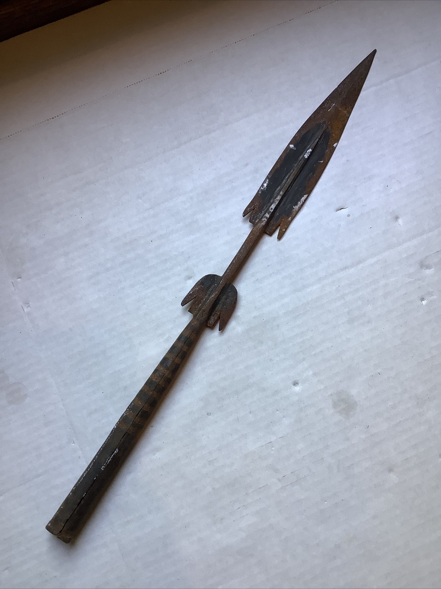 Native American Spear Head Arrowhead Collection Offers Window Into The