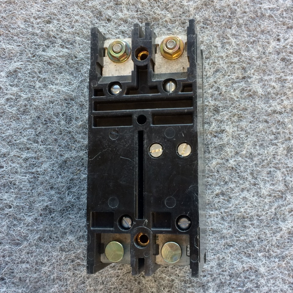 Cutler Hammer CC2200 200 Amp 2 Pole Circuit Breaker Type CC Lugs ...