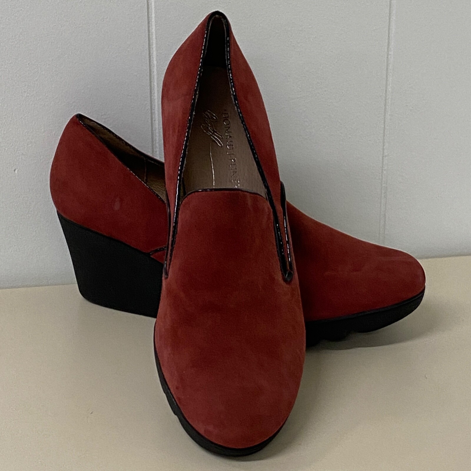 Donald J Pliner Melia Shoes Women's 10 Red Suede Black Trim Wedge Heels ...