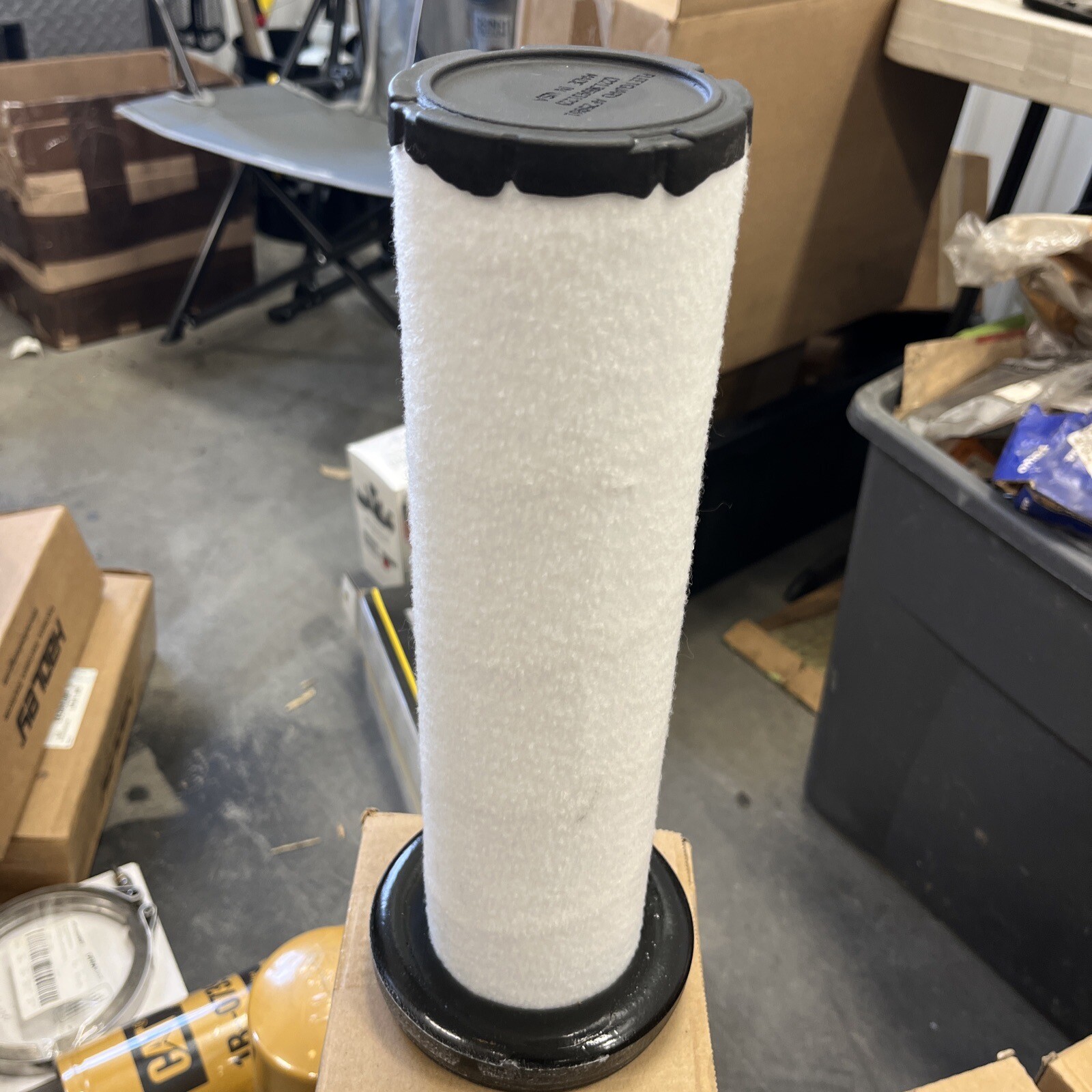 FLEETGUARD AF25137M - Air filter cross reference