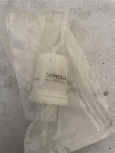 GENUINE VOLVO AIR CLEANER 23342124 NEW OEM | eBay