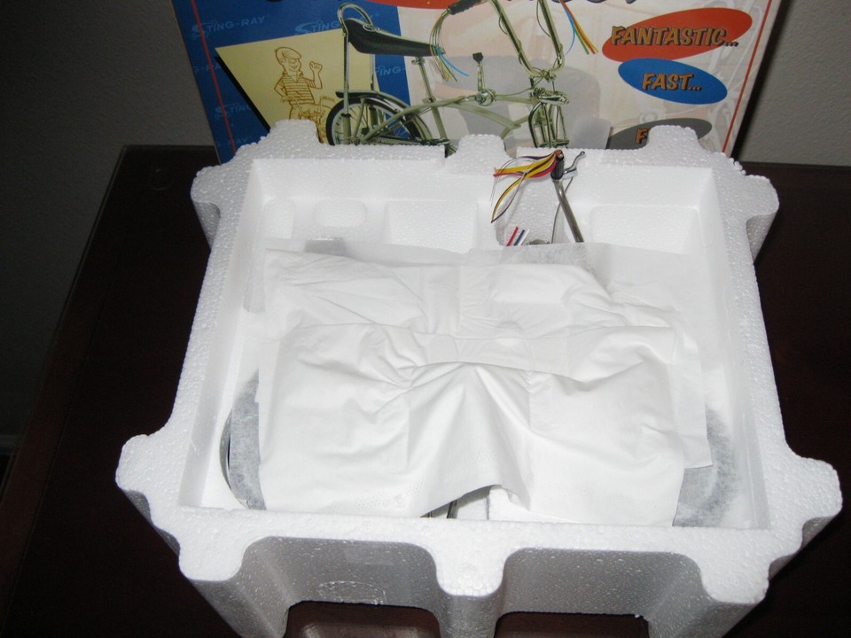 NOS SCHWINN STINGRAY KRATE GREY GHOST BICYCLE 1:6 SCALE MODEL XONEX ...