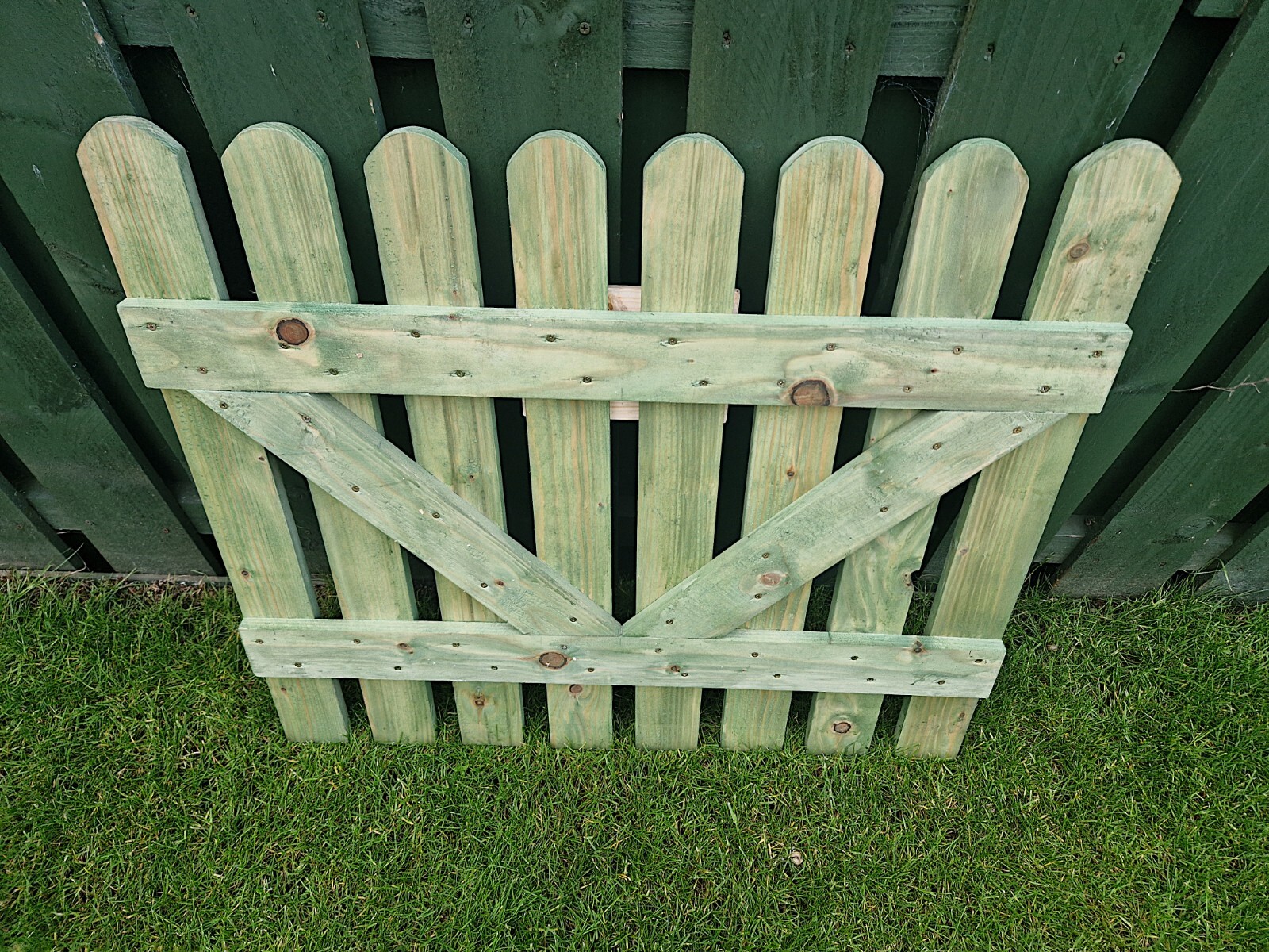 Wooden Garden Gate Pointed/Rounded with Personalized Plaque | eBay