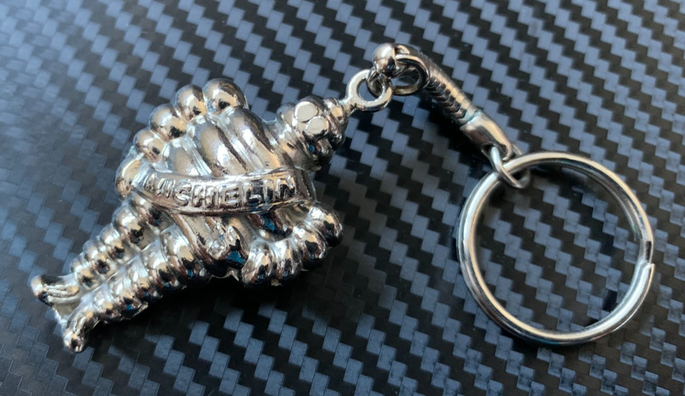 VINTAGE RARE MICHELIN MAN BIBENDUM METAL KEYRING KEY CHAIN FOB 1960s ...