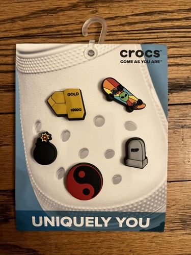 Crocs Uniquely You Sk8r Boi Skateboard RIP Bomb Yin Yang Jibbitz Charms ...