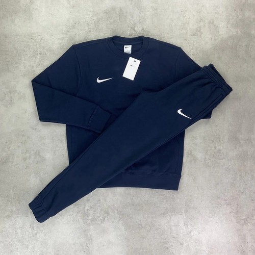 Nike Men’s Navy Tracksuit Set Crew Neck Sweatshirt & Joggers Gym ...