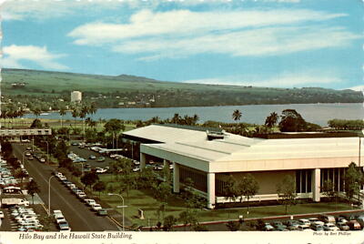 Hilo Bay, Hawaii State Building, Hilo Lagoon Hotel, Island of Hawaii ...