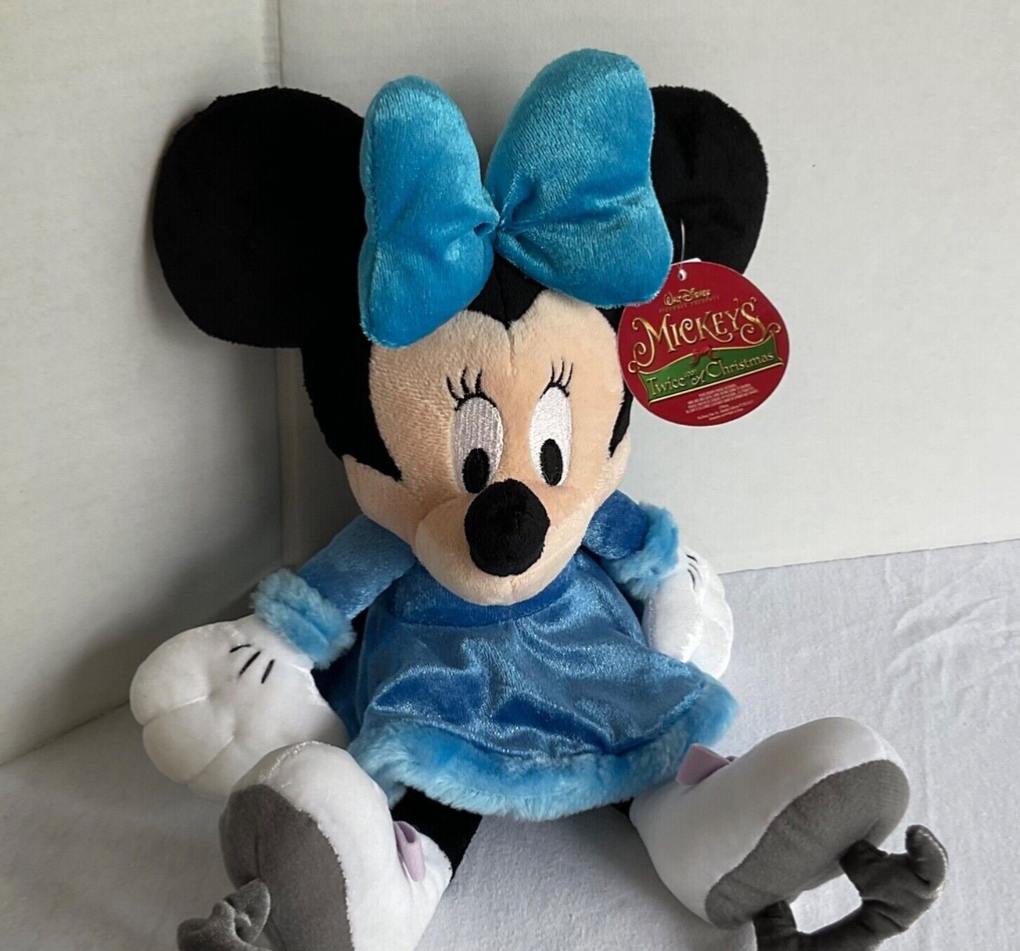 Minnie Mouse In Blue