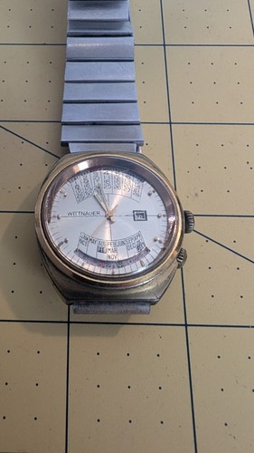 Vintage Wittnauer "2002" Perpetual Calendar Men's Automatic Watch Day ...