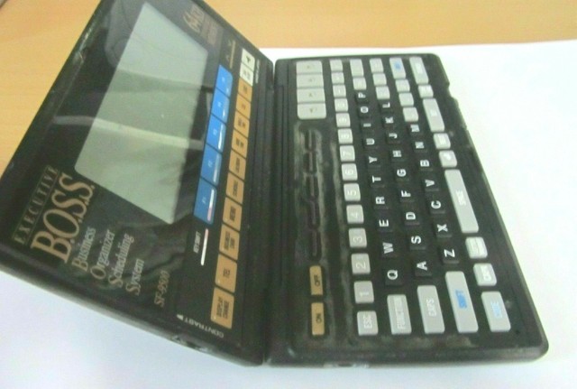 Vintage Casio Boss Sf-9500 64kb Pocket Computer Business Organizer Data ...