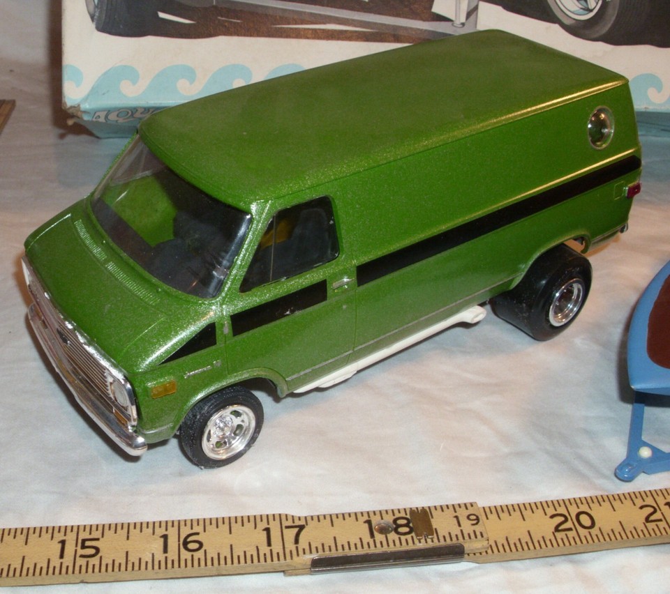 AMT AQUAROD RACE TEAM CHEVY VAN. BOAT & TRAILER COMBO MODEL KIT BOXED 1 ...