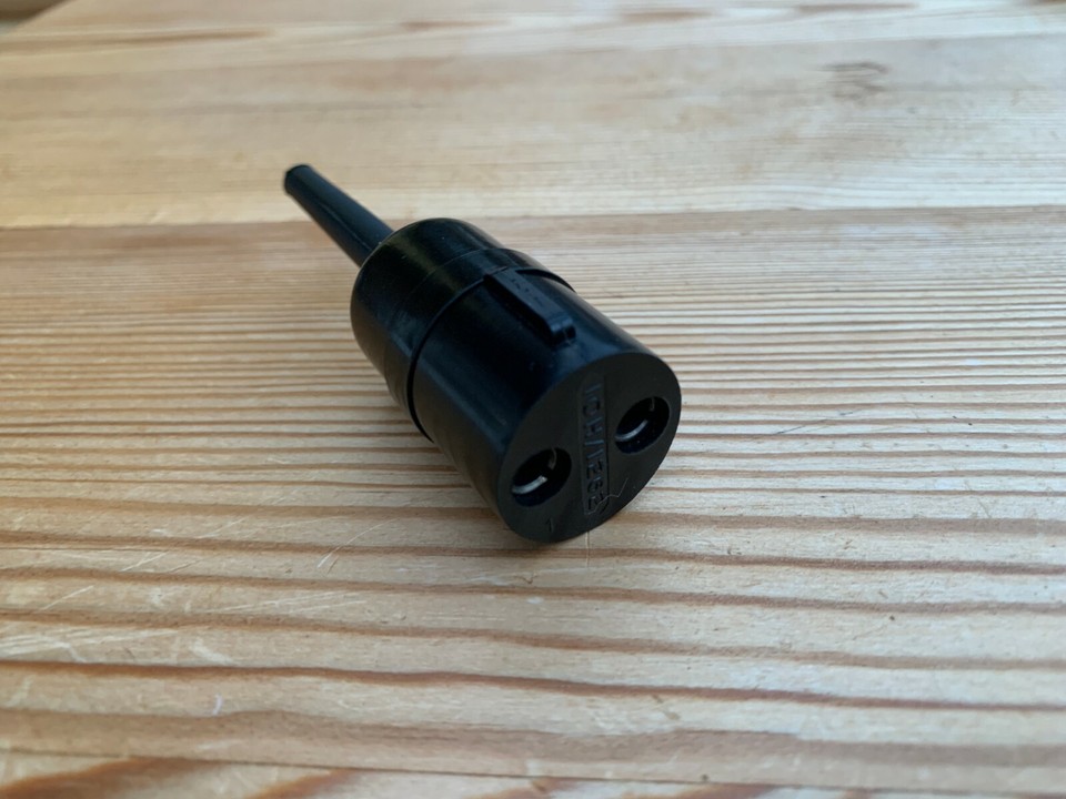 BULK x10 "slimline" BULGIN 2 pin round 22mm speaker plug socket valve ...
