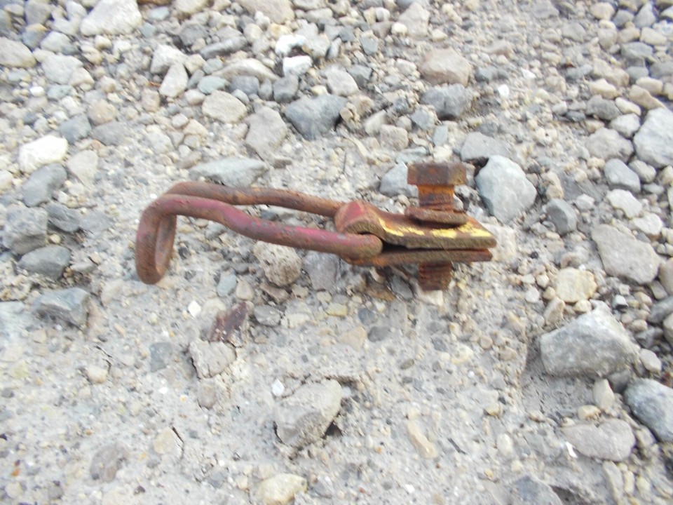 International 504 Ut IH tractor ORIGINAL 3pt hitch top link holder clip ...