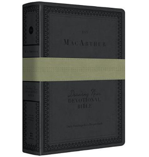 MacArthur Drawing near Devotional Bible by John MacArthur (2013 ...