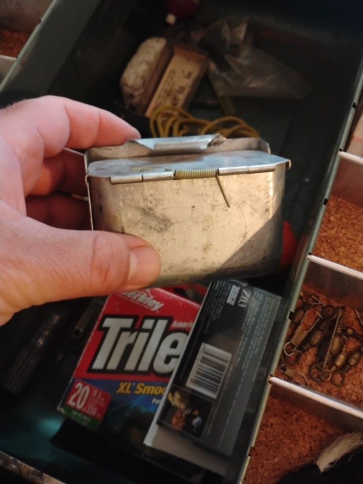 Vintage Walton Grip Loc tackle box Fishing lures and Lots Of ...