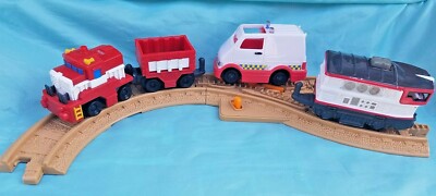 GeoTrax Ambulance L6374 & Goggles & Bunson Train Engine L5906 -Lights ...