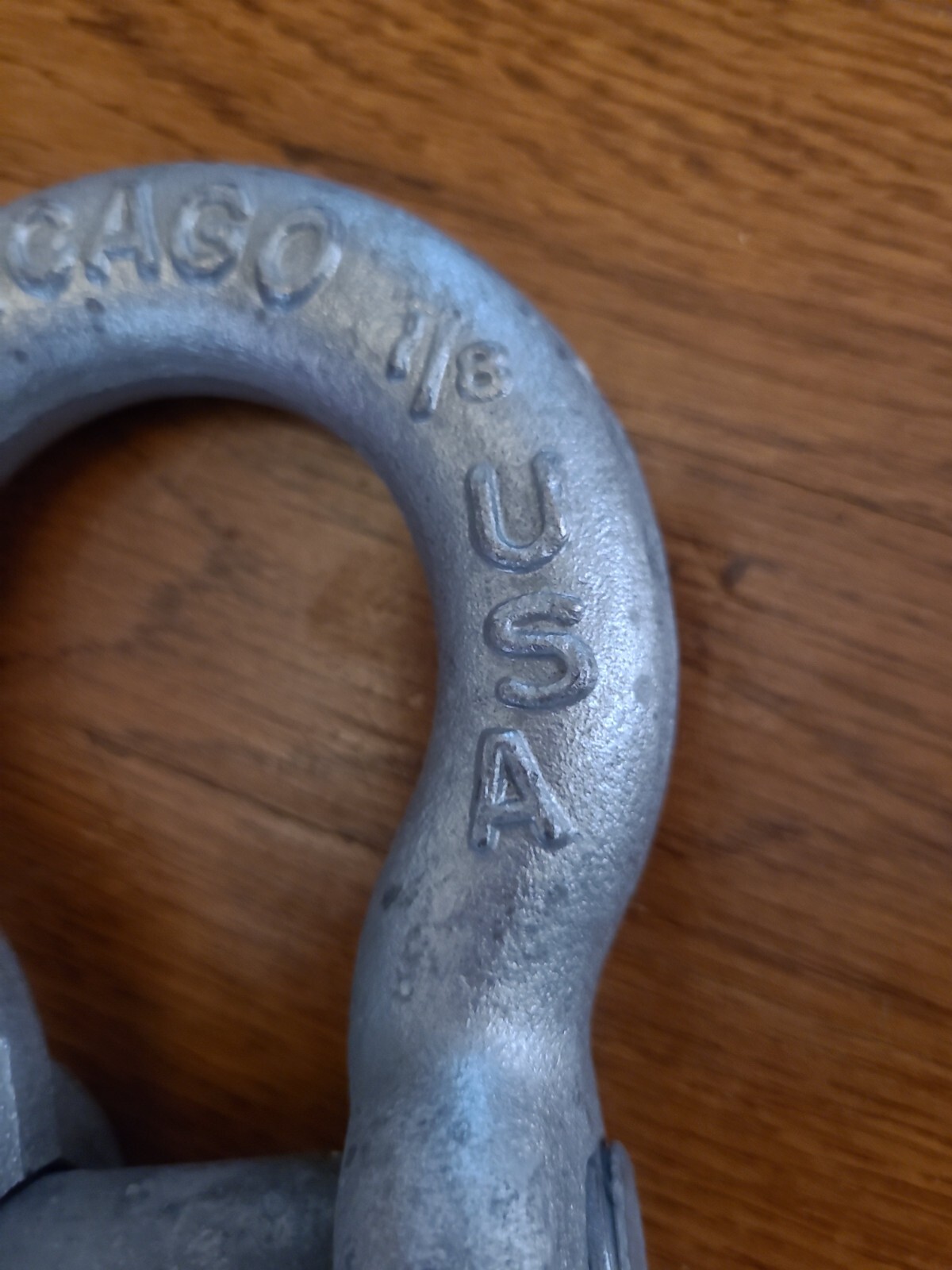 CHICAGO 6-1/2 Ton Screw Pin Anchor Shackle, 7/8” Galvanized Steel, Made ...