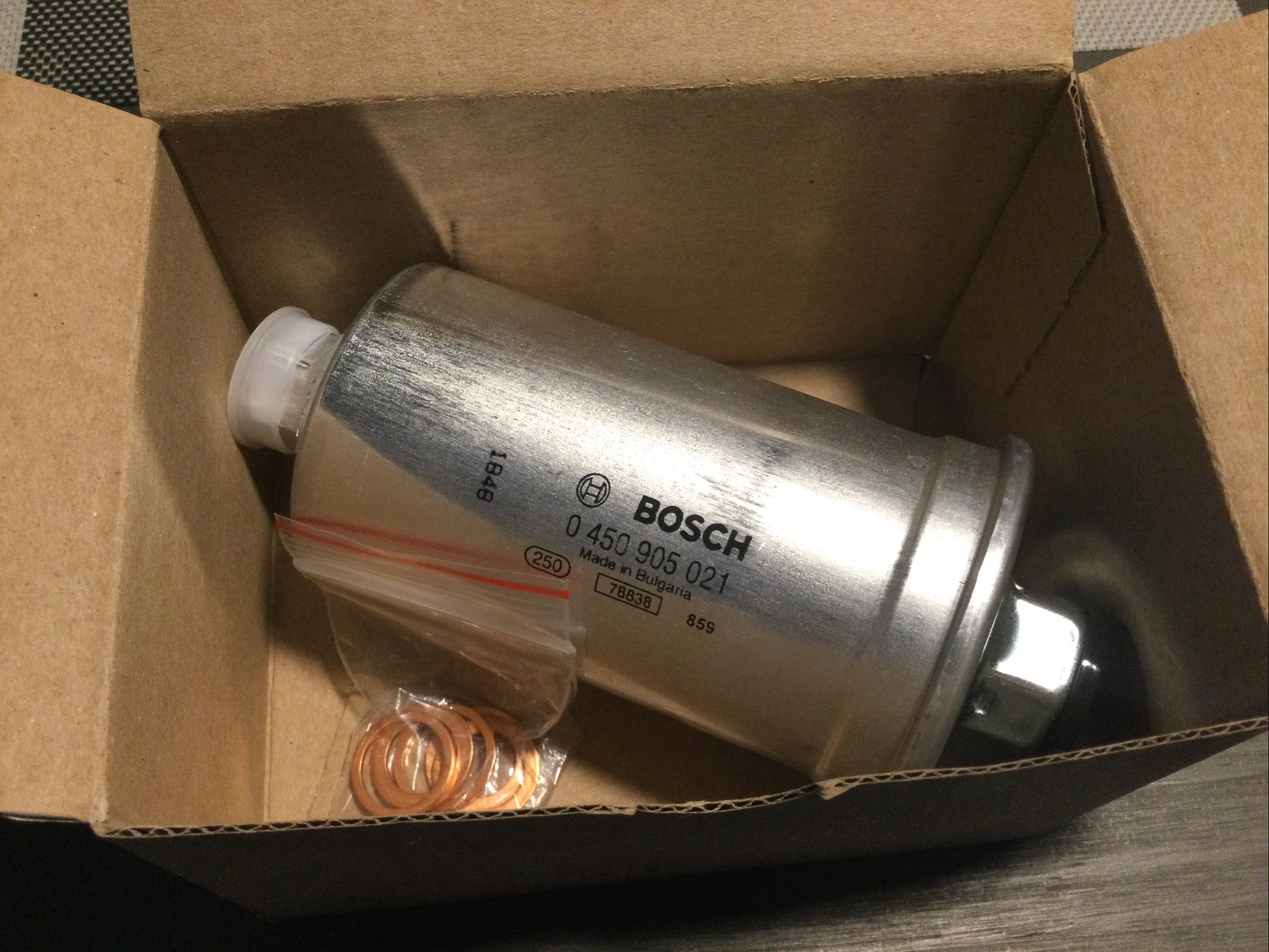 Porsche BOSCH Fuel Filter 930 110 196 00 / 0-450-905-021 Brand New In ...