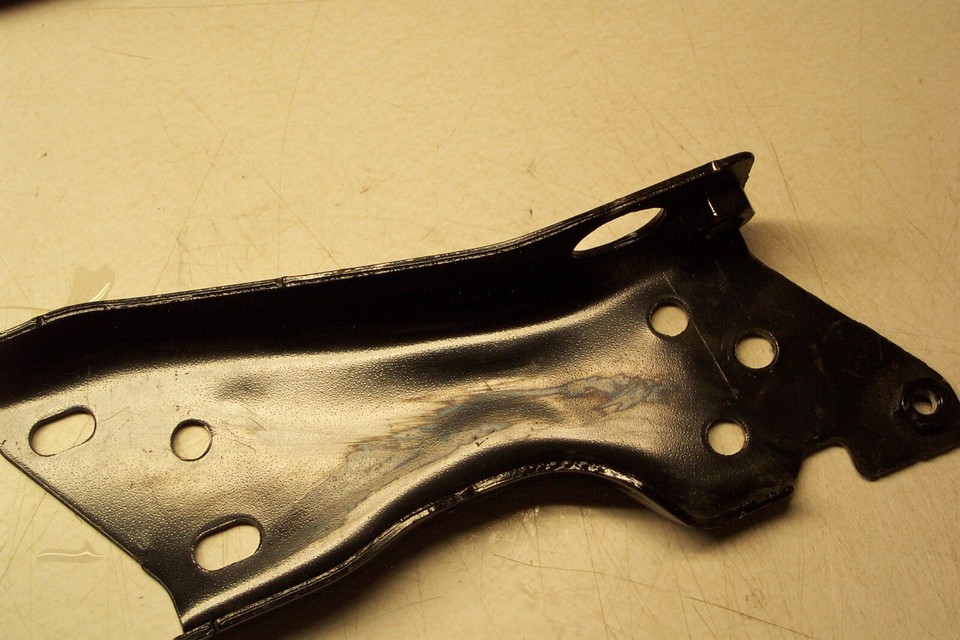 GM 15705674 Passenger Side Rear Bumper Bracket | eBay