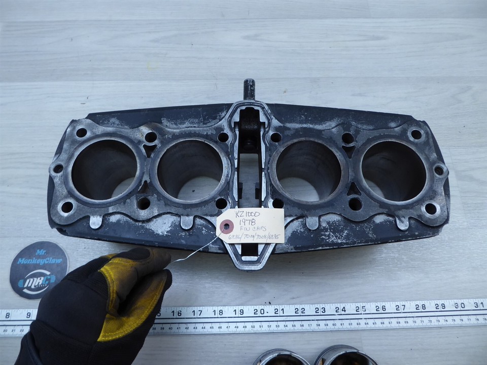 Kawasaki KZ1000 Engine Cylinder Jug and Pistons PL1235-8 | Japan | OE