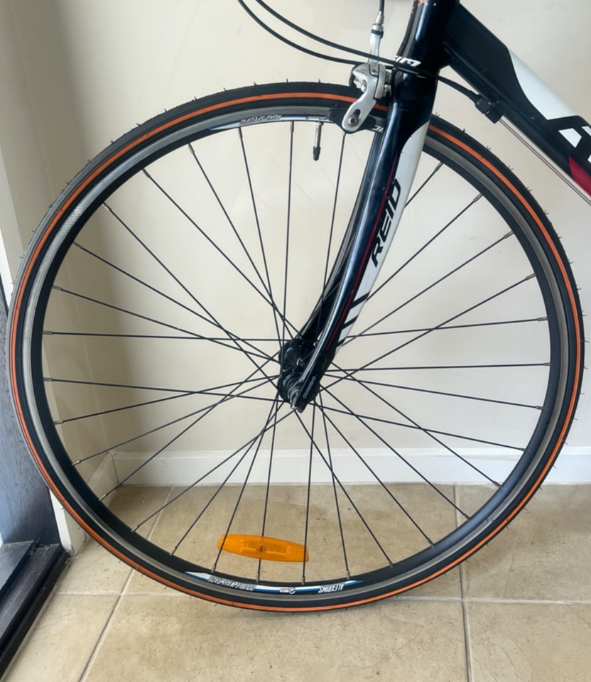 REID Falco Elite Road Bike Medium 2X9 Shimano Sora Easton Fizik ...