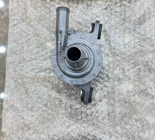 Toyota OEM Inverter Water Pump Assembly with Motor G9040-47040 | eBay