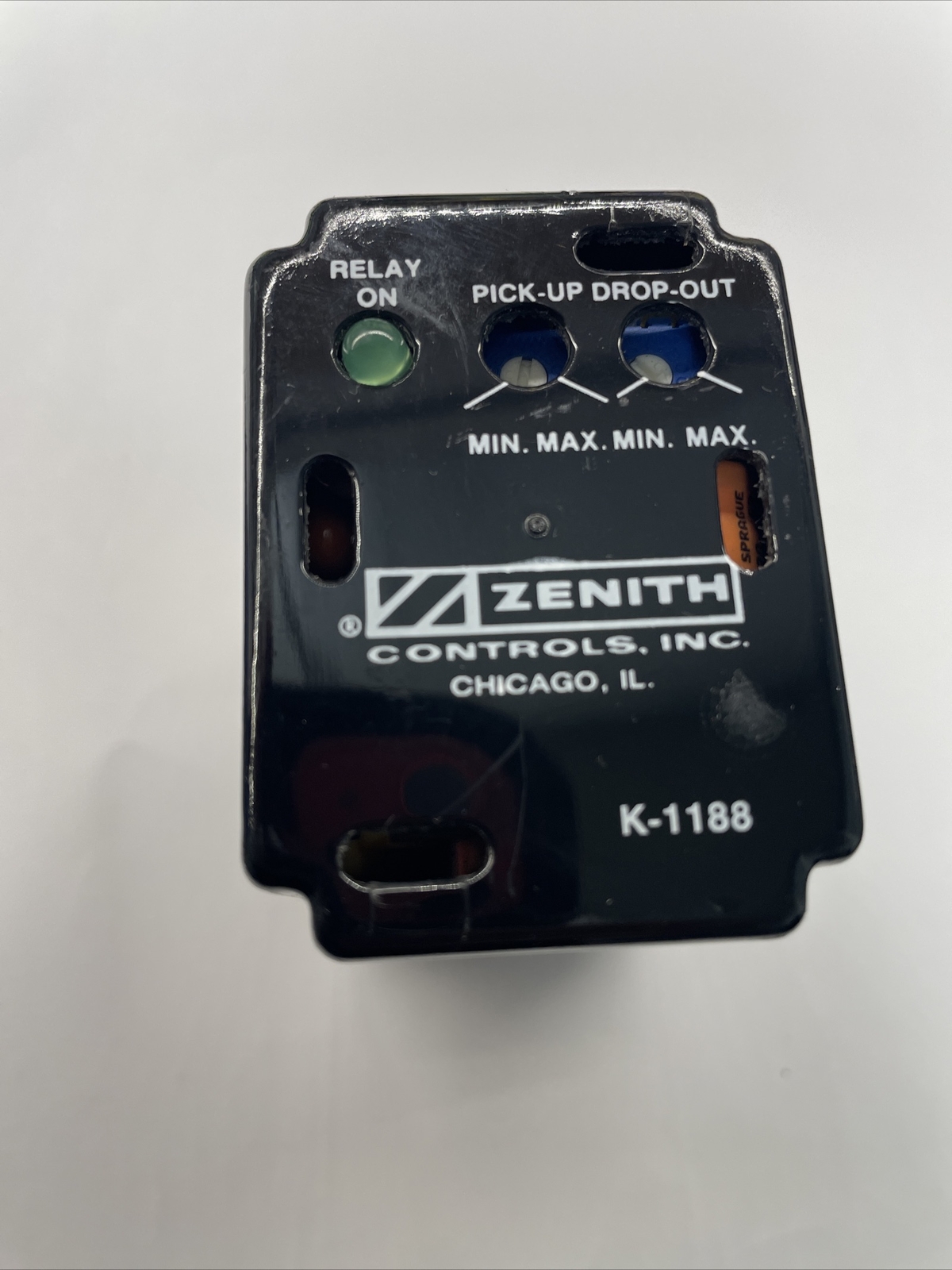 Zenith Solid State Voltage Sensor K-1186 ARSM 4 Relay Unit480v AC 10a ...