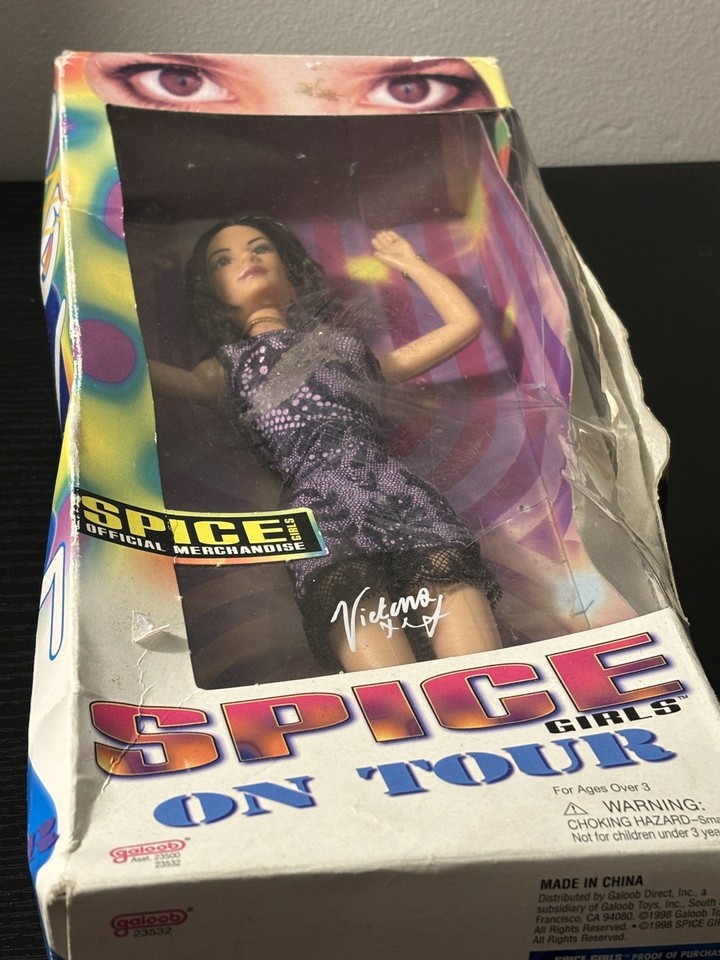 POSH SPICE DOLL ( VICTORIA )- SPICE GIRLS ON TOUR 1998 MADE BY GALOOB ...