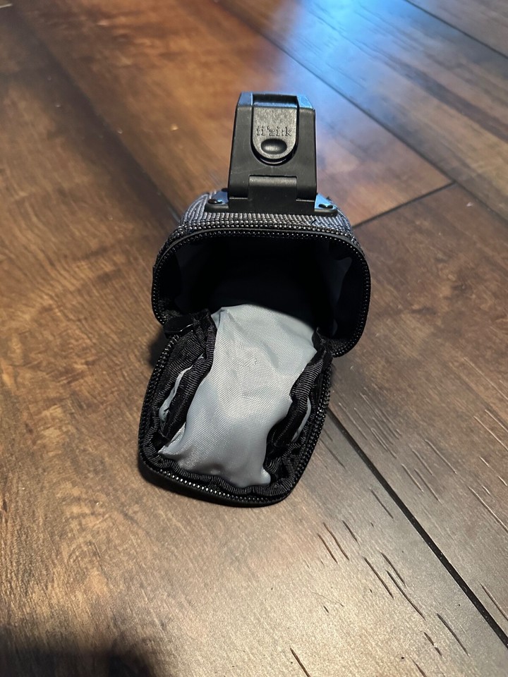 Fizik - Saddle Bag - ICS Clip - Small, Excellent Condition. | eBay