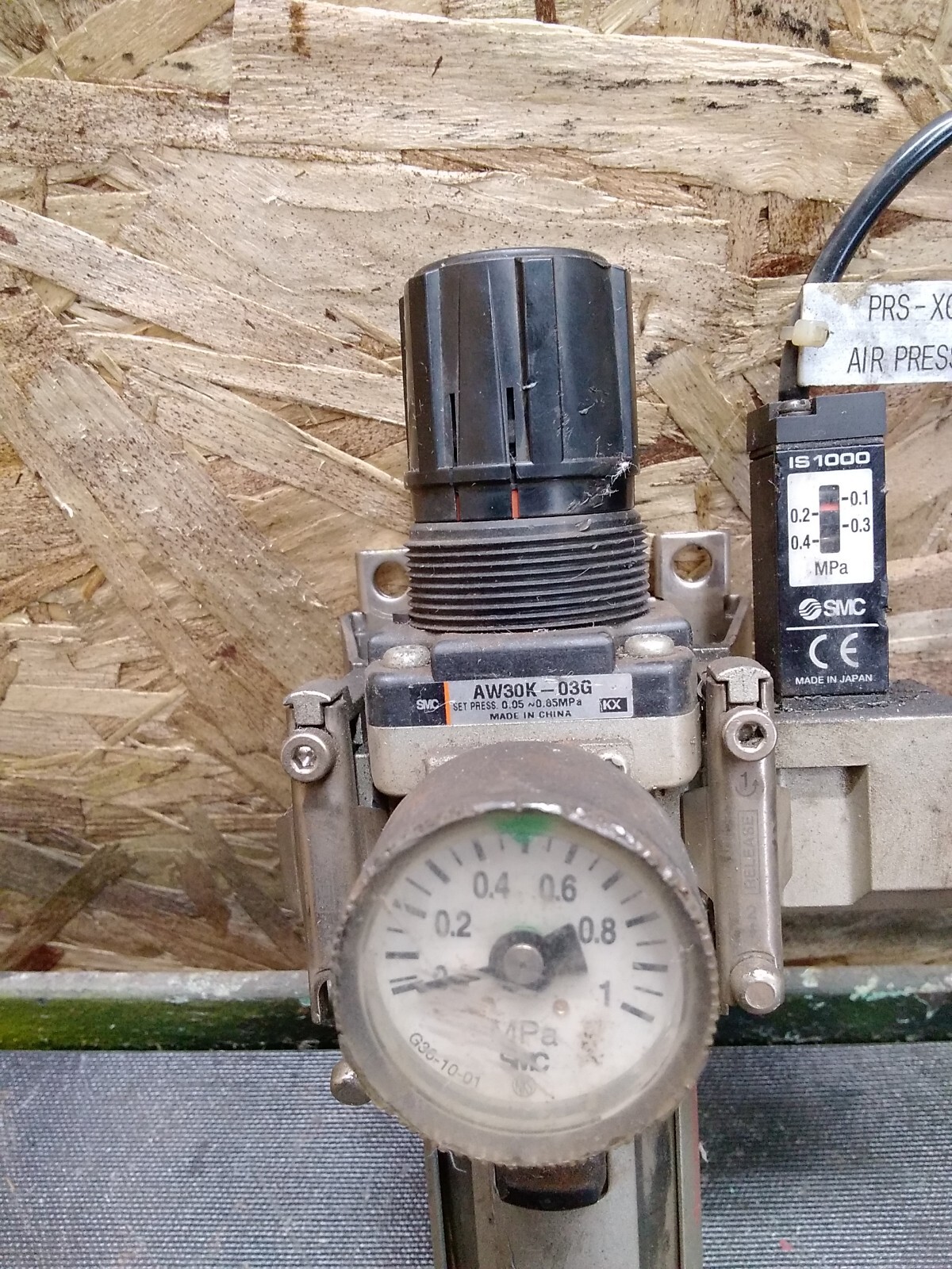 SMC AW30K-03G Filter Regulator W/Pressure Gauge 0-1MPa for sale online ...