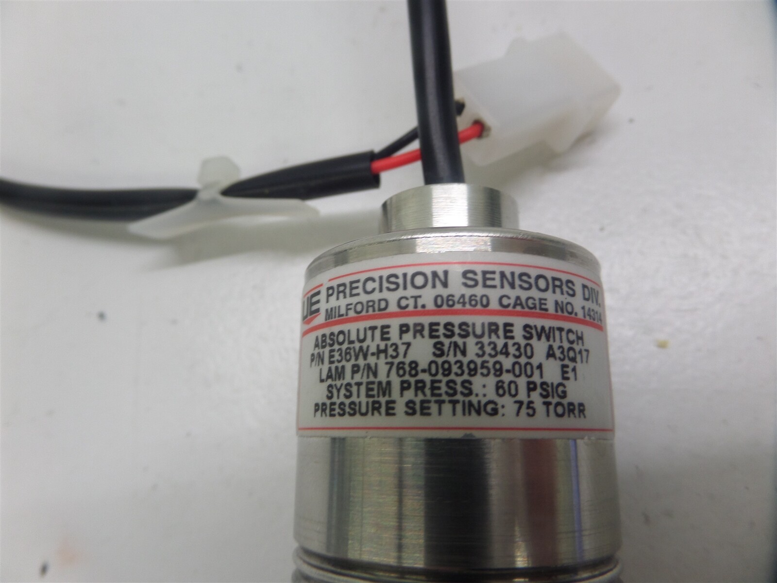 UE Precision Sensors Absolute Pressure Switch E36W-H37 Lam 768-093959 ...