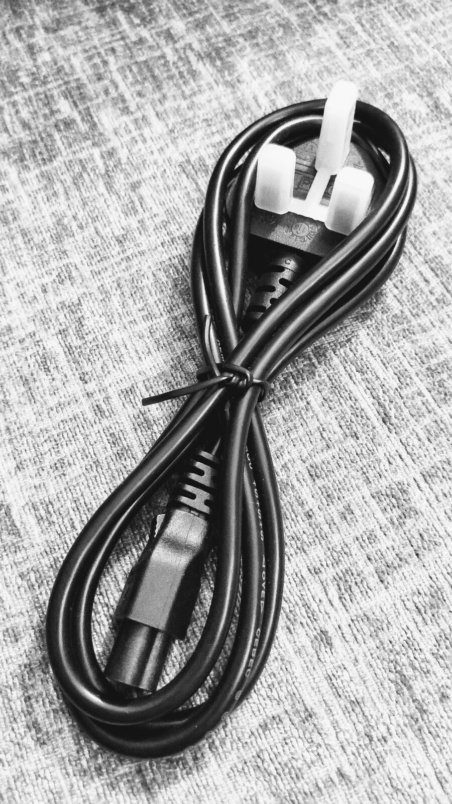 NEW 1.5m C5 Cloverleaf Mains Lead, 3A UK Plug, Laptop Power Lead, BS ...