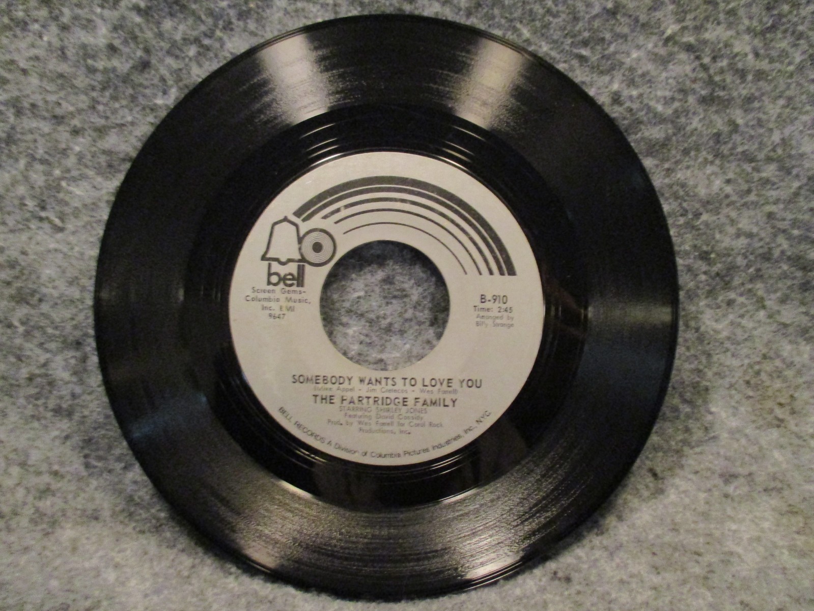 45 RPM 7" Record The Partridge Family Somebody Wants To Love You Bell B ...