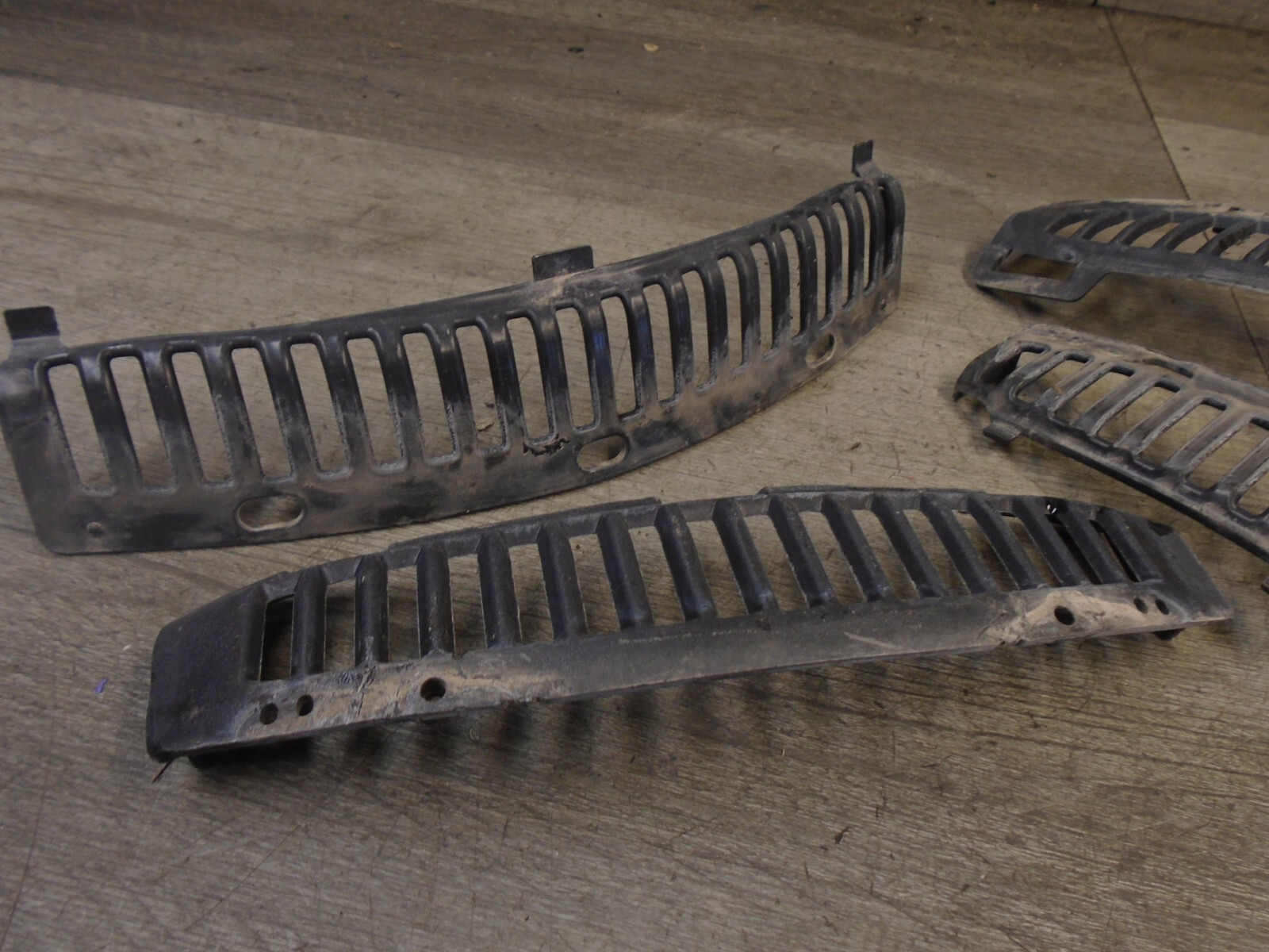 02 2002 Polaris Indy RMK 700 Snowmobile Engine Hood Intake Air Vents | eBay