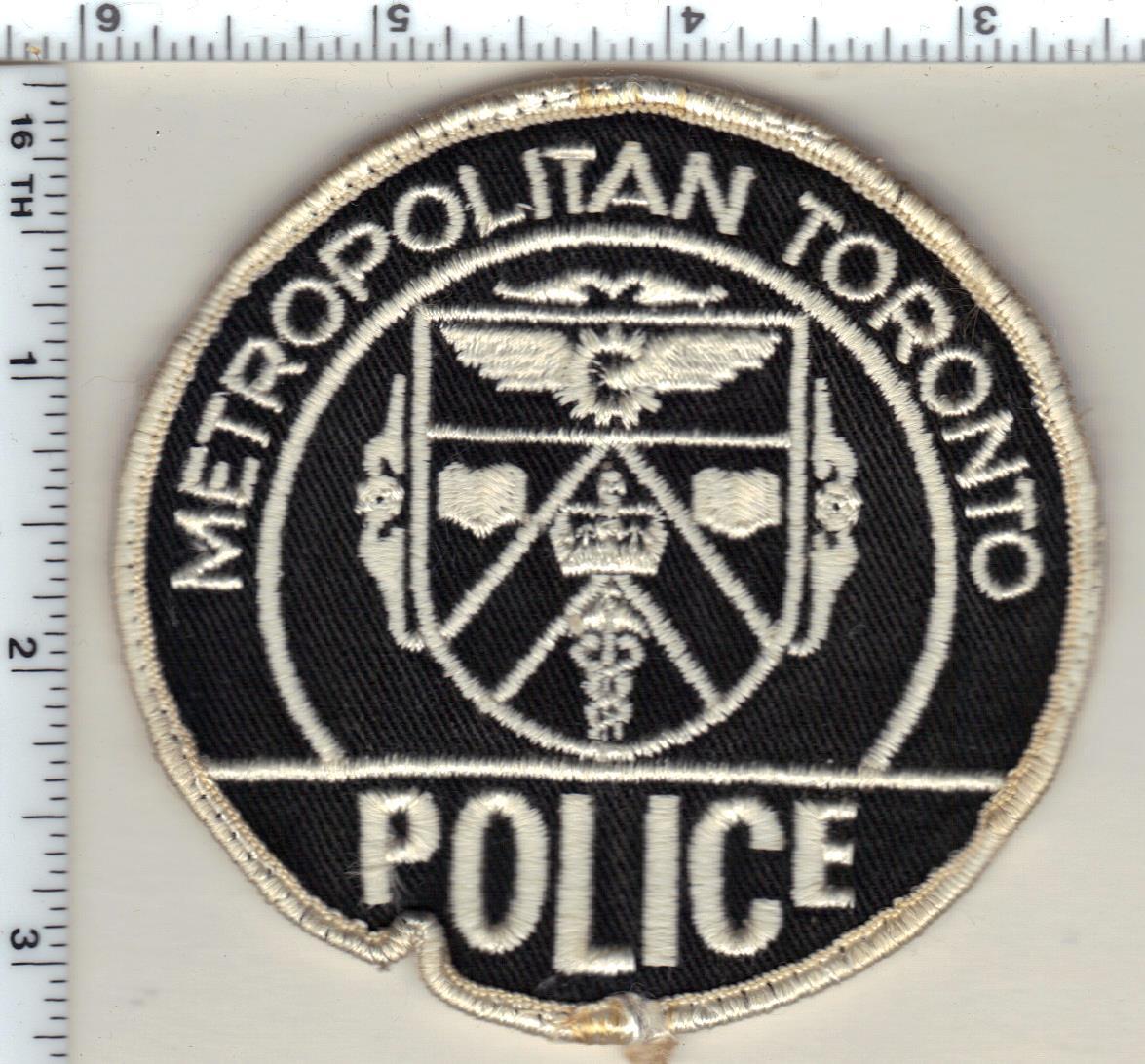 Metropolitan Toronto Police (Canada) Uniform Take-Off Shoulder Patch ...
