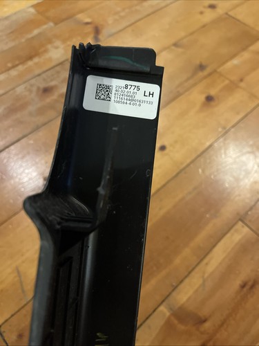 🏁14-17 silverado/sierra driver seat track black trim panel cover ...