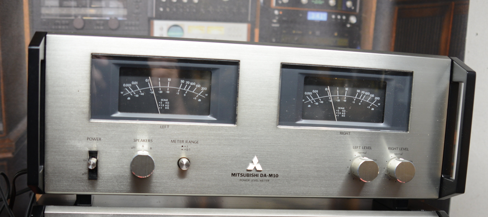 Mitsubishi DA-M10 power level meter in original box with speaker ...