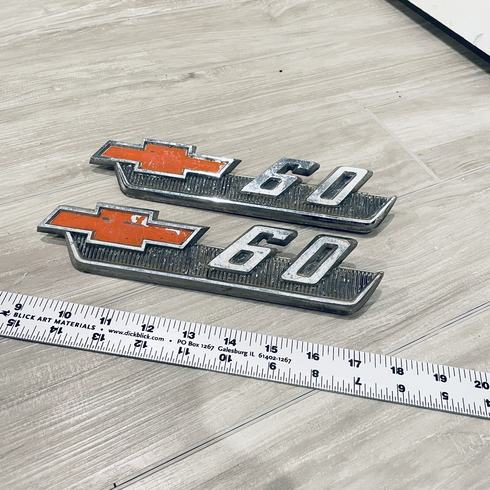 VINTAGE 67-68? CHEVROLET BOWTIE EMBLEM CHEVY 60 SERIES TRUCK BADGE P ...