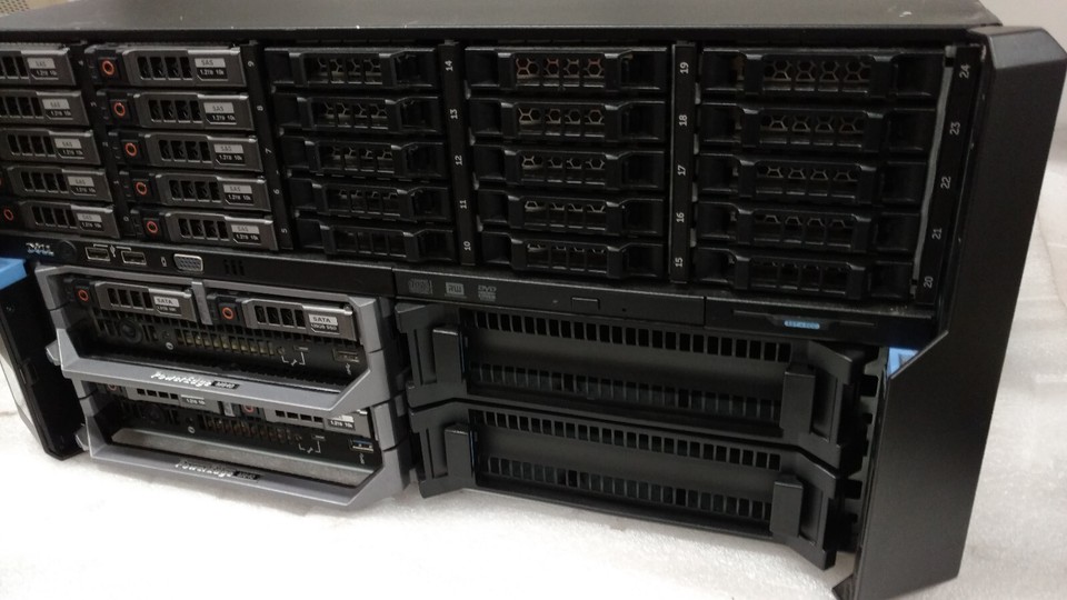 Dell PowerEdge VRTX + 2x PowerEdge M640 Blade Server | eBay