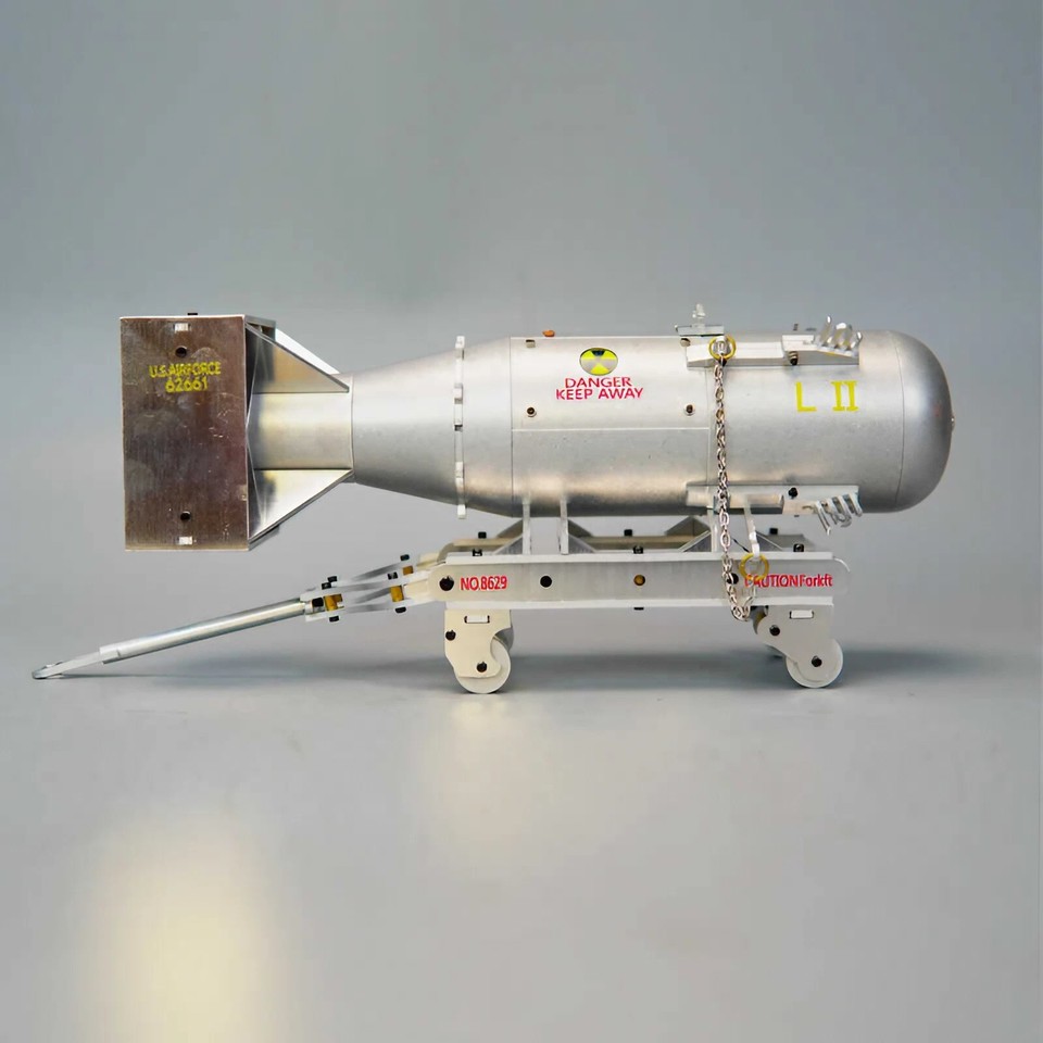 1/12 Full Metal Nuclear Bomb Model - WWII American Little Boy 3D ...