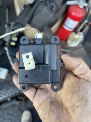 UD TRUCKS HEATER FLAP MODULE A24840A2800000 | eBay