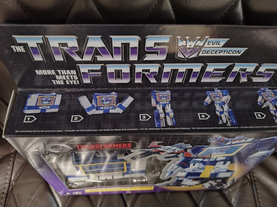 Transformers Retro 40th Anniversary Soundwave, Laserbeak, & Ravage 📻 📼 ...