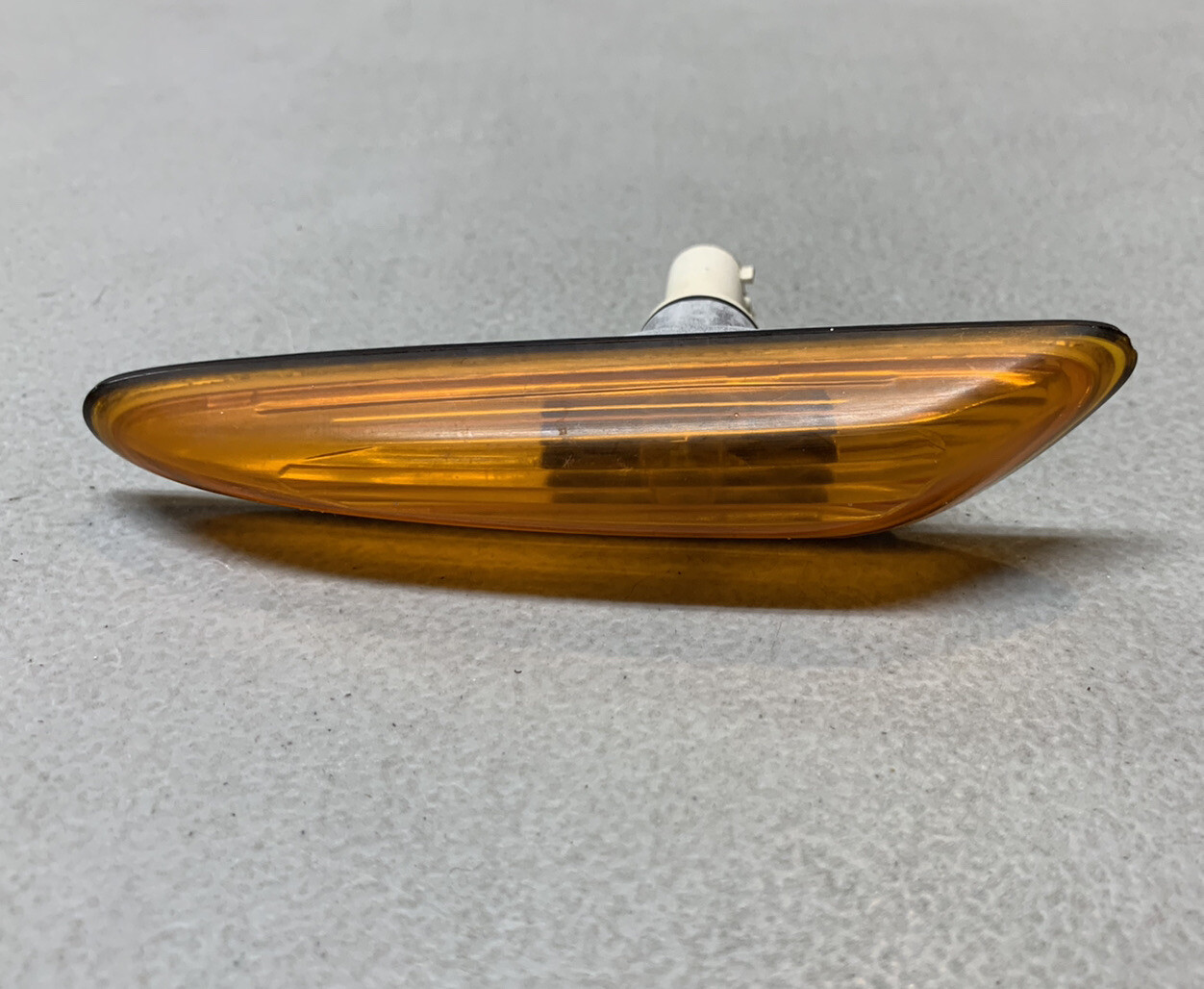 BMW Turn Signal Light Side Marker Fender Lamp Amber Lens 63137165913 ...
