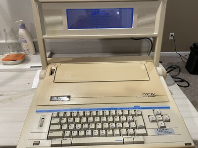 Typewriters & Word Processors - Lcd Screen