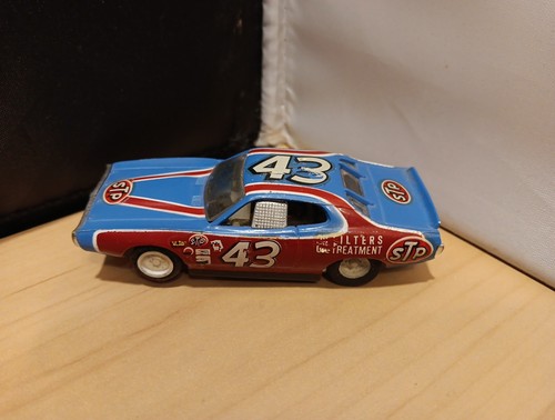 Tyco Richard Petty Blue Dodge Charger Curve Hugger HO Slot Car #43 STP ...