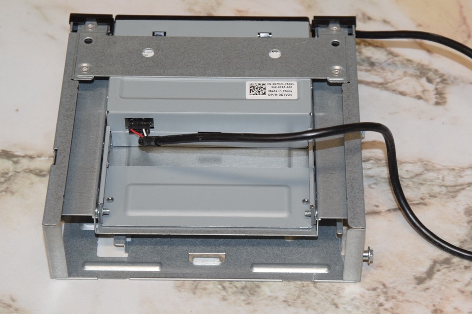 Dell Media Card Reader G7V21 FXYPG Mounted in NR95F 5.25" Drive Bay ...