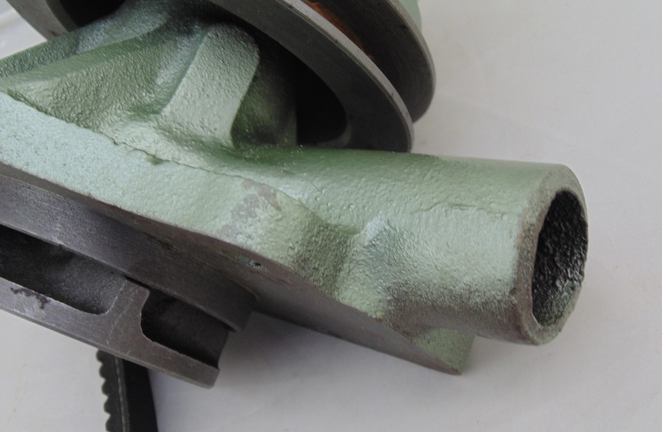 New 1966-1968 Austin Healey 3000 Water Pump w/1/2" Belt Moss Green #2 ...