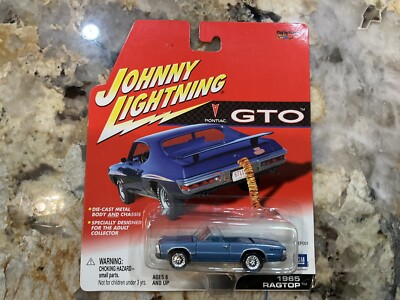 Johnny Lightning 65 1965 Pontiac GTO Ragtop Convertible Detail ...