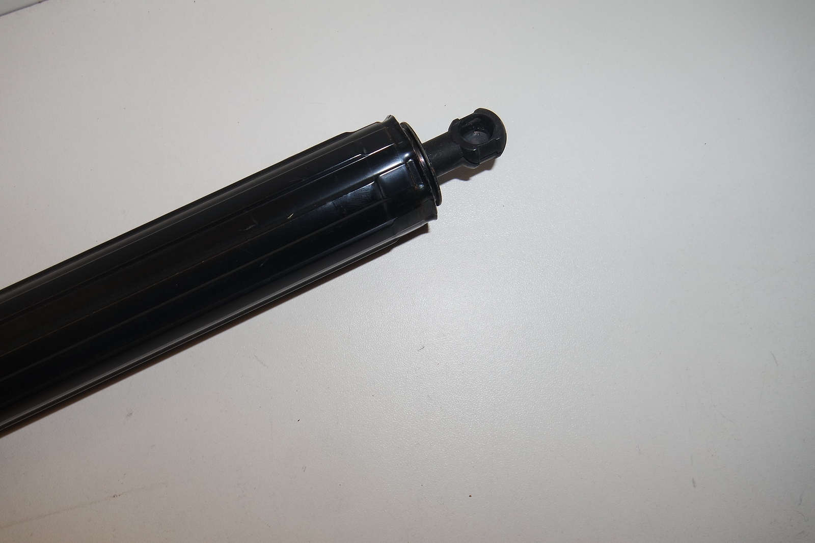 LEXUS RX 450h Tailgate Right Side Electric Opening Cylinders Strut ...